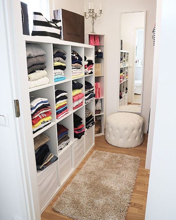 4 Small Walk-In Closet Organization Tips And 28 Ideas - DigsDigs 4 Small Walk-In Closet Organization Tips And 28 Ideas - DigsDigs