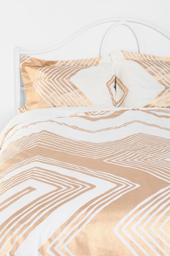 30 Timeless Geometric And Graphic Bedding Ideas DigsDigs