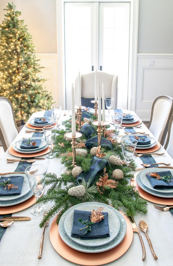 63 Amazing Christmas Table Decorations - DigsDigs