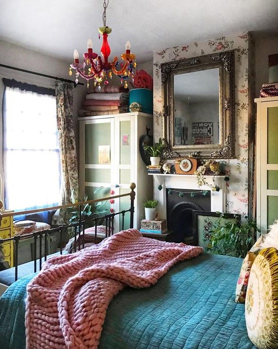 100 Colorful Bedroom Design Ideas - DigsDigs