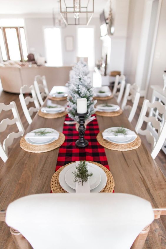 42 Original Winter Table Décor Ideas - DigsDigs
