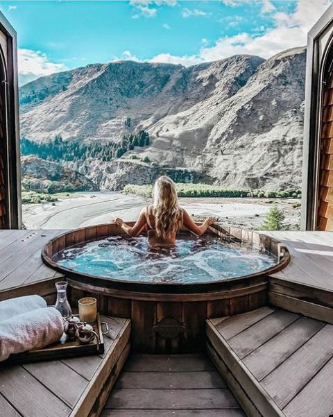 39 Awesome Outdoor Jacuzzis With Stunning Views - DigsDigs