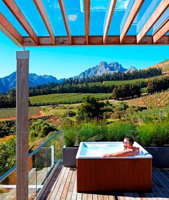39 Awesome Outdoor Jacuzzis With Stunning Views - DigsDigs