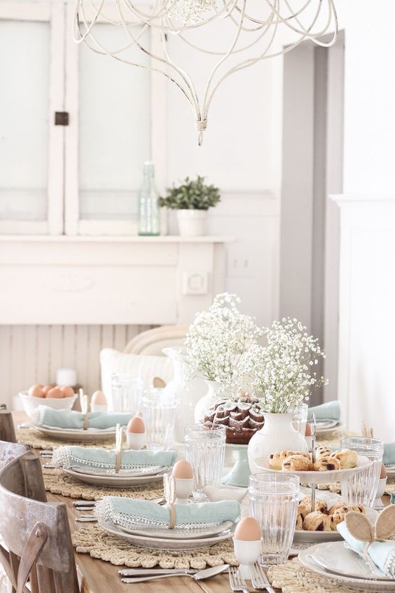 96 Stylish And Inspiring Spring Table Decoration Ideas - DigsDigs