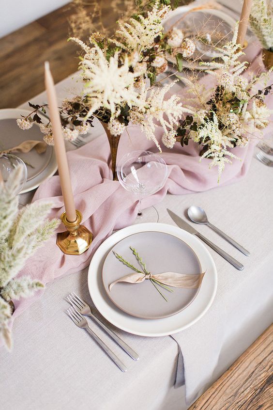 96 Stylish And Inspiring Spring Table Decoration Ideas - DigsDigs