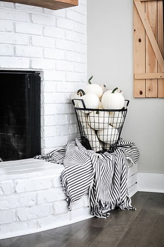 61 Exquisite White Fall Décor Ideas - DigsDigs