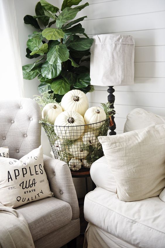61 Exquisite White Fall Décor Ideas - DigsDigs