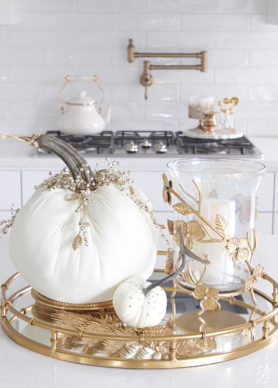 52 Tender White Thanksgiving Décor Ideas - DigsDigs