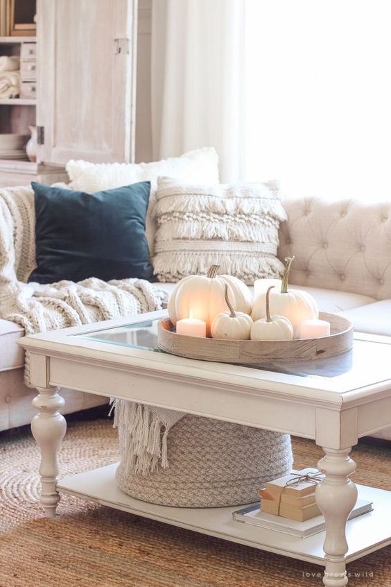52 Tender White Thanksgiving Décor Ideas - DigsDigs