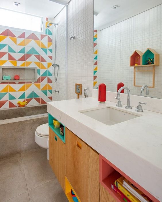 47 Multicolor Tile Bathroom Decor Ideas - DigsDigs