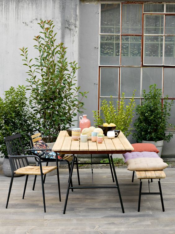 37 Bright Spring Terrace And Patio Décor Ideas - DigsDigs