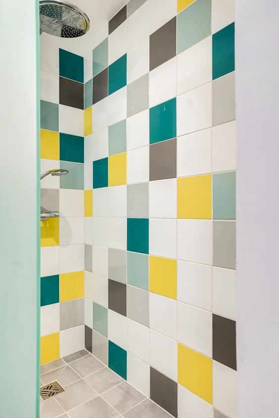 47 Multicolor Tile Bathroom Decor Ideas - DigsDigs