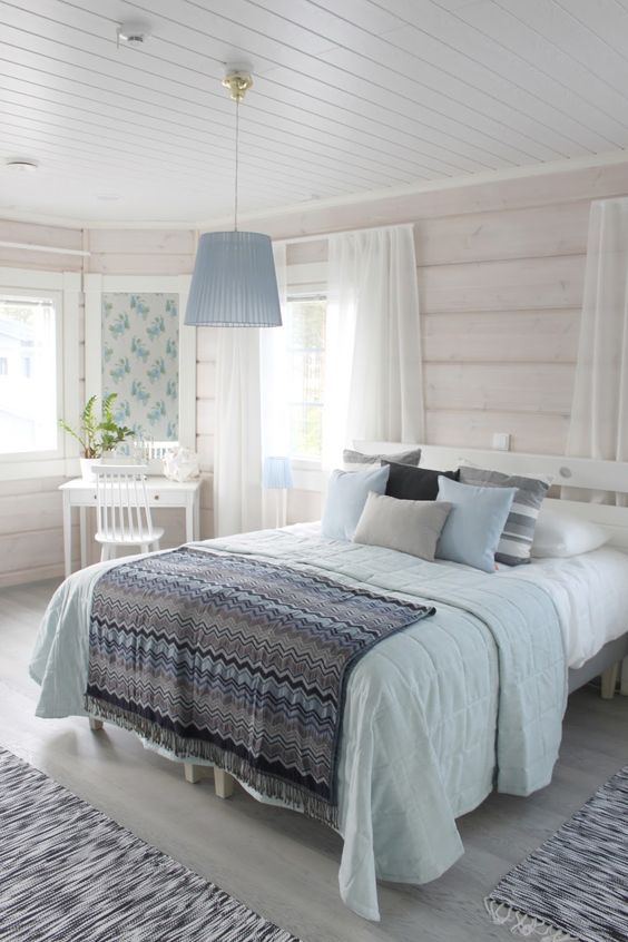 64 Relaxed Rooms With Whitewashed Wood Walls - DigsDigs
