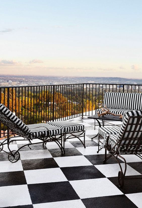 52 Chic Black And White Outdoor Spaces - DigsDigs