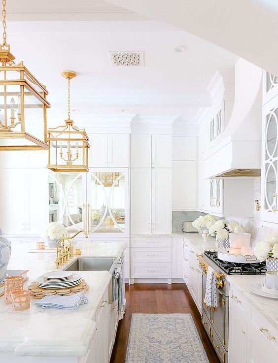 78 Glam Gold Accents And Accessories For Your Interior - DigsDigs