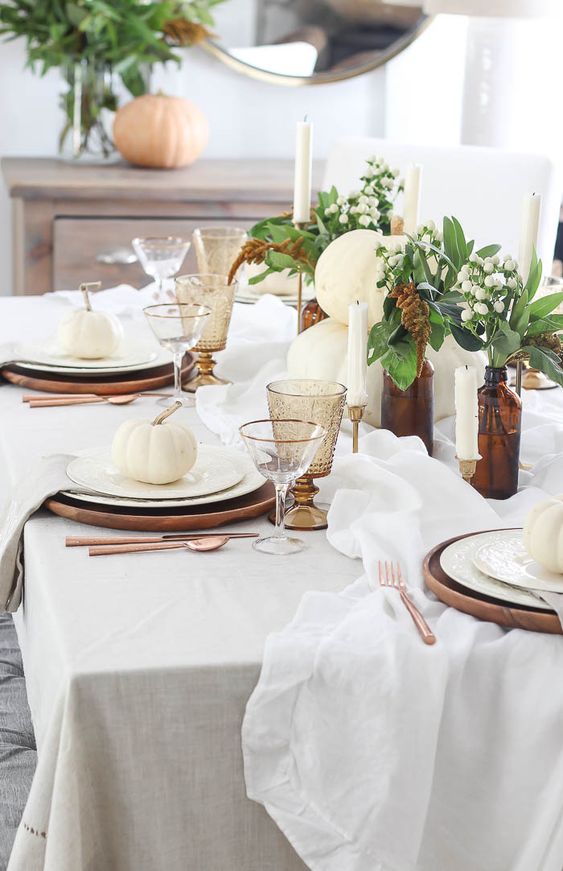 41 Stylish Modern Thanksgiving Décor Ideas - DigsDigs