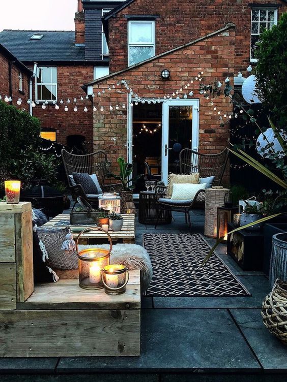 55 Cozy And Beautiful Winter Terrace Décor Ideas - DigsDigs