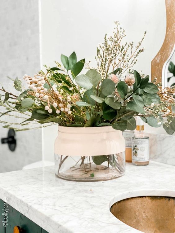 92 Spring Flower Arrangements That Excite - DigsDigs