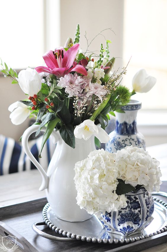 92 Spring Flower Arrangements That Excite - DigsDigs