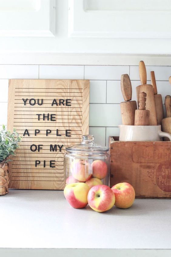 56 Creative And Cute Fall Signs To Welcome Autumn - DigsDigs
