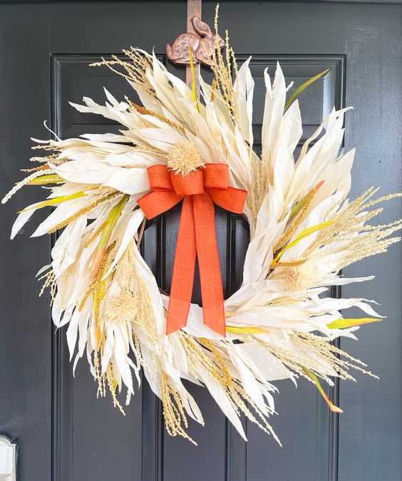 39 Awesome Corn Cob And Husk Wreaths - DigsDigs