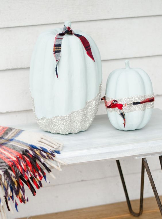 66 Awesome Faux Pumpkin Ideas For Fall Home Décor - DigsDigs