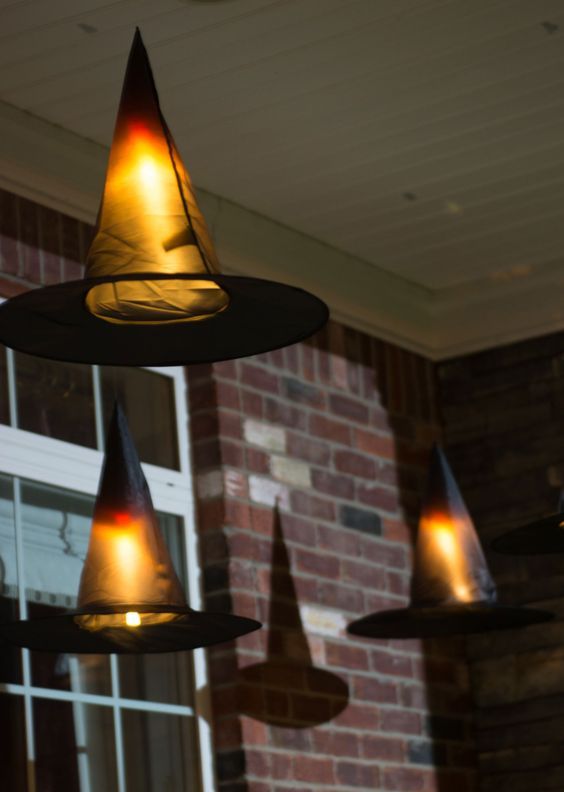 41 Witch Themed Halloween Decorations To Create An Ambience DigsDigs 41 Witch Themed Halloween Decorations To Create An Ambience DigsDigs
