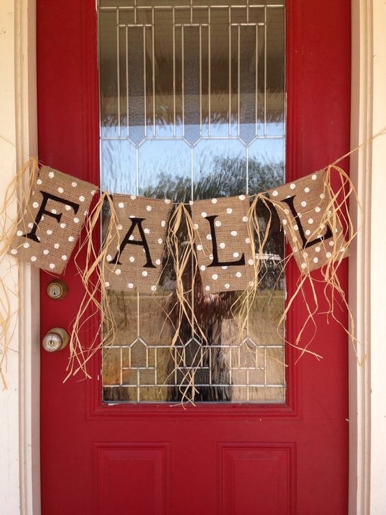 37 Awesome Garland Ideas To Welcome The Fall - DigsDigs