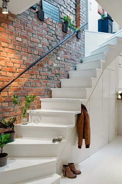 30 Trendy Brick Wall Ideas For Entryways - DigsDigs