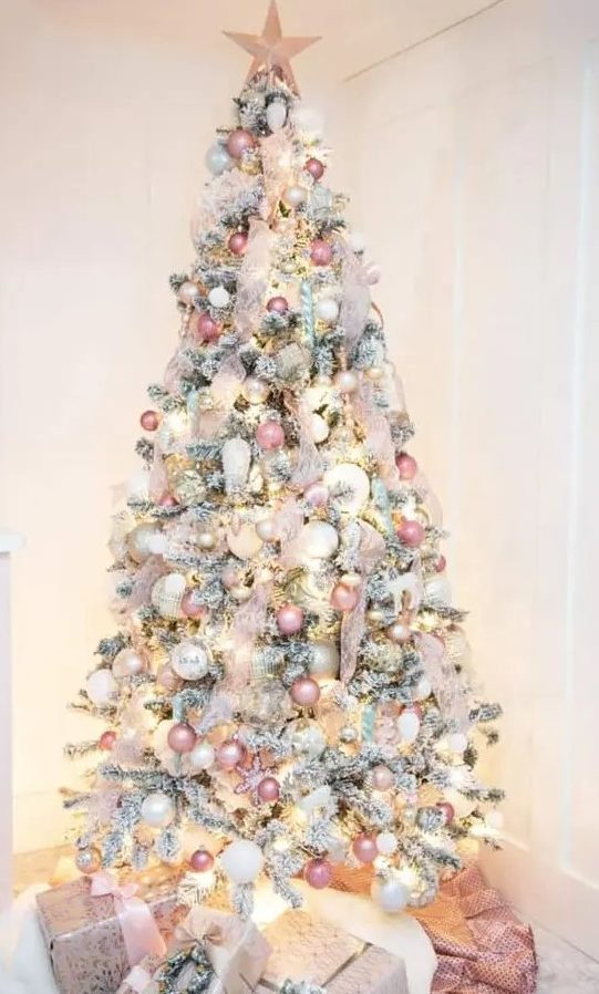 94 Best Flocked Christmas Tree Décor Ideas - DigsDigs