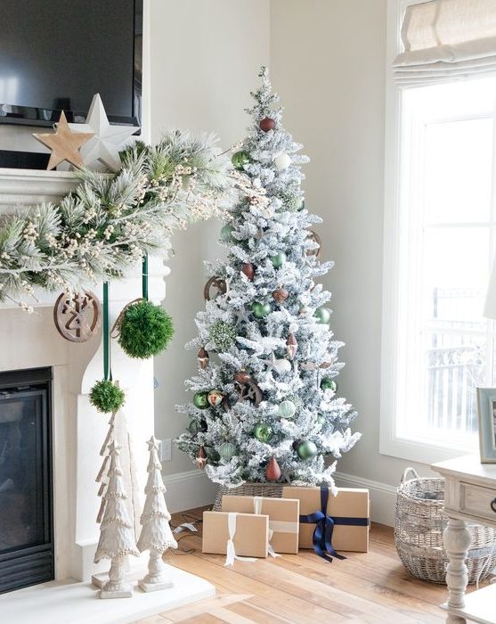 Stylish Green Deco Mesh Ideas