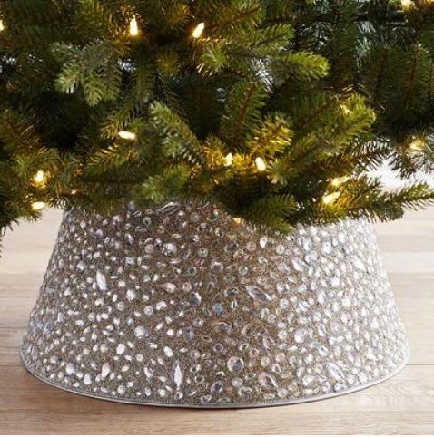 How To Cover A Christmas Tree Base: 83 Ideas - DigsDigs