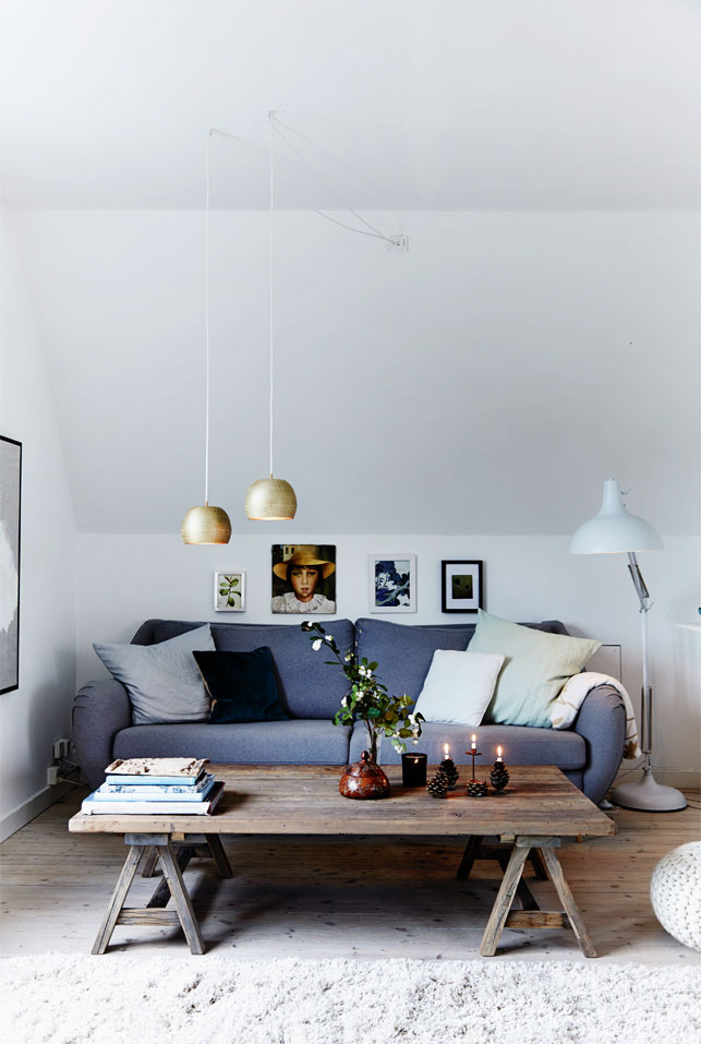 Peaceful Danish Loft Decorated For Winter Holidays - DigsDigs