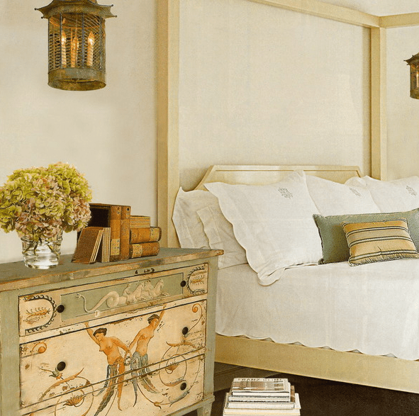 8 Reasons And 28 Examples To Use Vintage Dressers In Your Interior ...