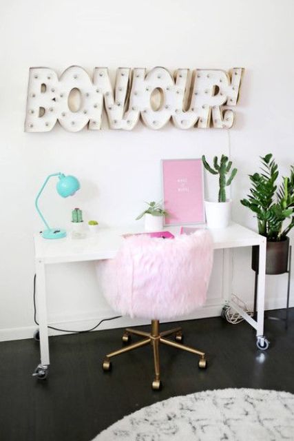 36 Eye-Catchy Table Lamps For Workspaces - DigsDigs