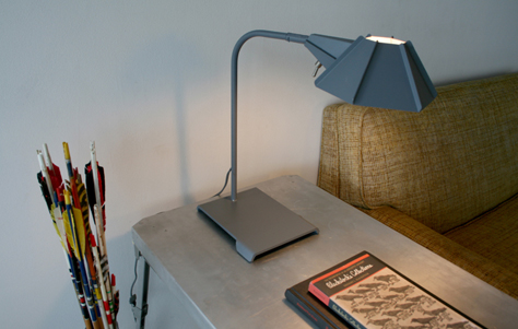 10 Functional Modern Desk Lamps For Comfy Working - DigsDigs