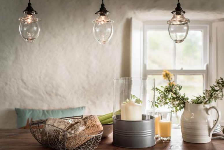 Classic Irish Cottage With A Pastoral Landscape Around - DigsDigs