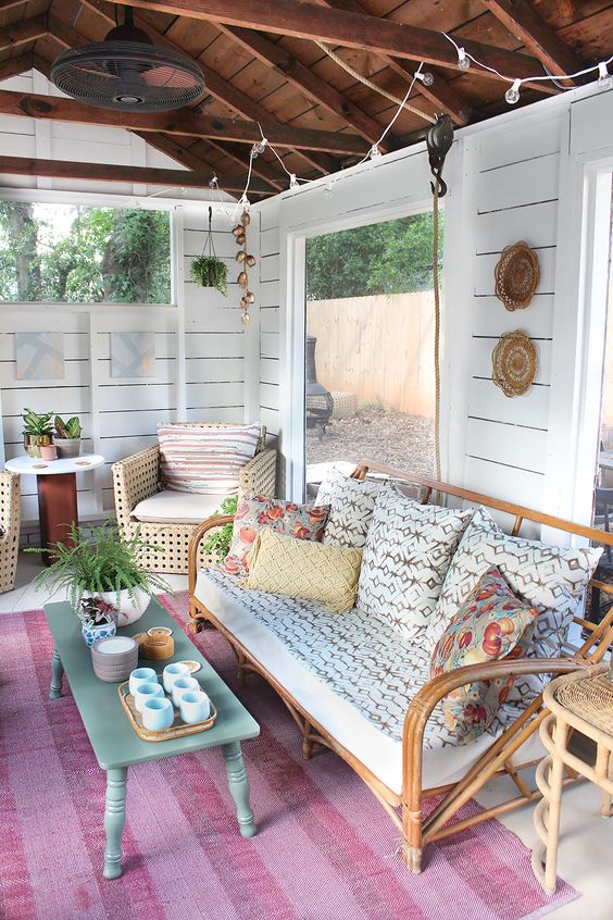 Your Personal Oasis: 26 She Shed Ideas - DigsDigs