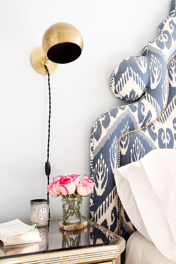 27 Chic Bedroom Sconces In Different Styles - DigsDigs