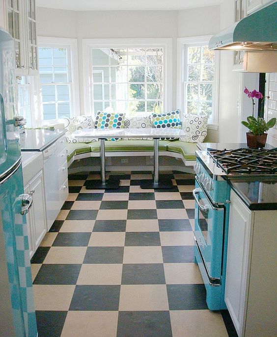 25 Ideas To Give Your Kitchen A Retro Feel - DigsDigs