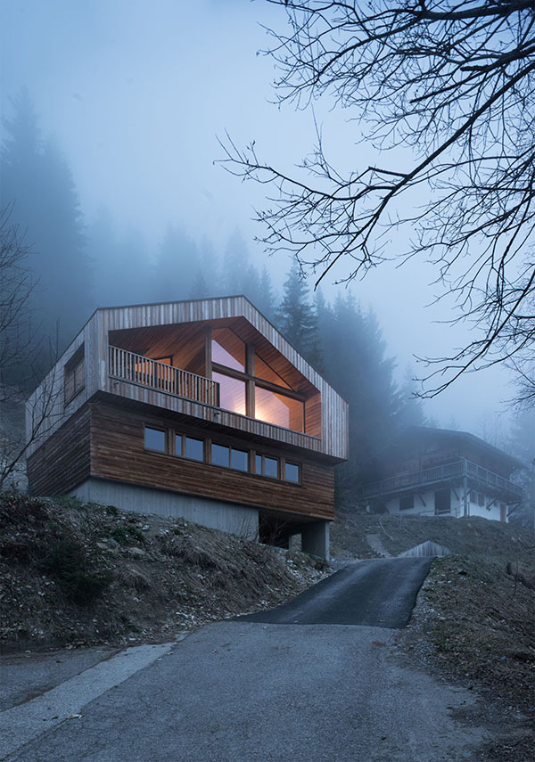 Alps Chalet That Mimics Traditional Mountain Homes - DigsDigs