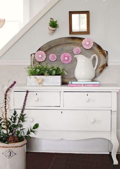 25 Fresh Spring Console Table Decor Ideas - DigsDigs