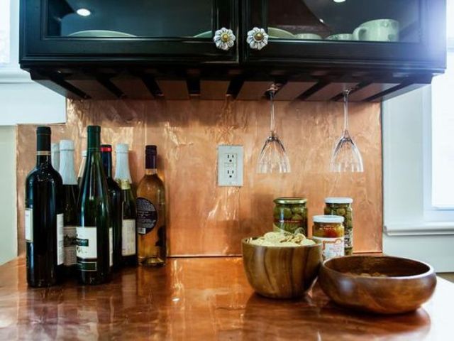 25 Trendy Metal Kitchen Backsplashes To Try - DigsDigs