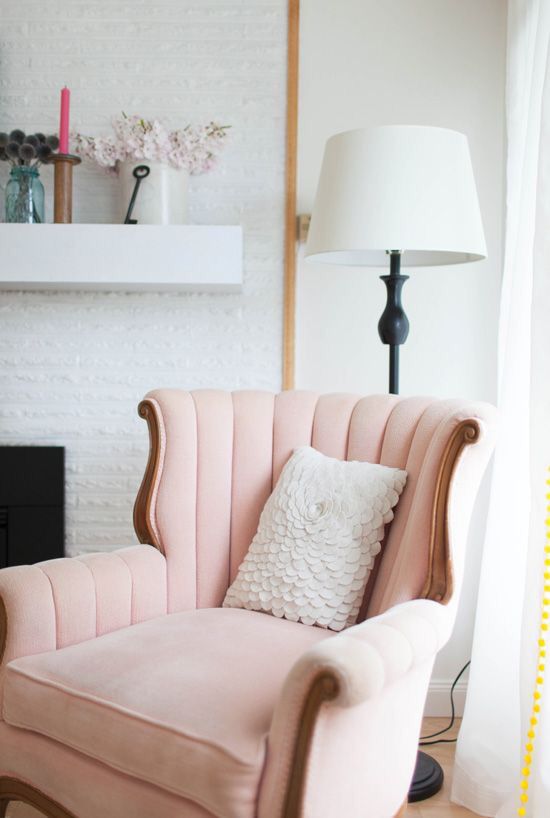 25 Ways To Incorporate A Wingback Chair Into Interior - DigsDigs