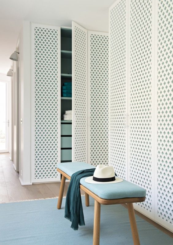 24 Elegant Wood Lattice Home Decor Ideas - DigsDigs