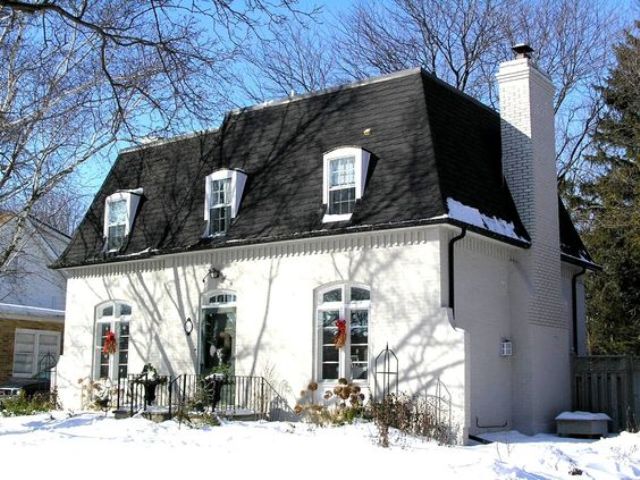 25 Gorgeous Mansard Roofs With Pros And Cons - DigsDigs