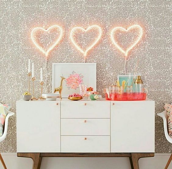 25 Awesome Ideas To Use Neon Lights For Home Decor - DigsDigs