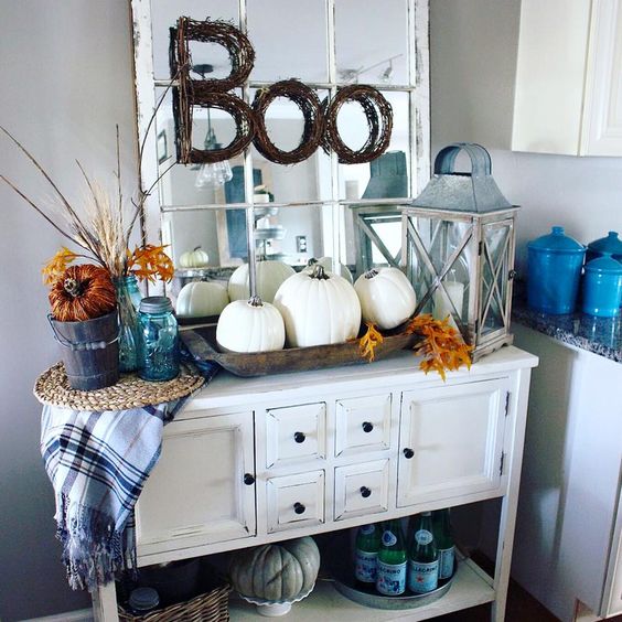 25 Ideas To Style Your Console Table For Fall - DigsDigs