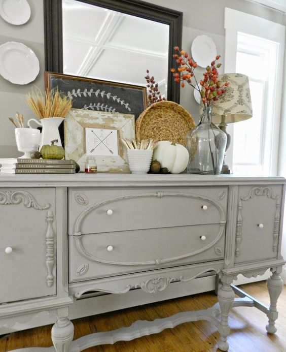 25 Ideas To Style Your Console Table For Fall - DigsDigs