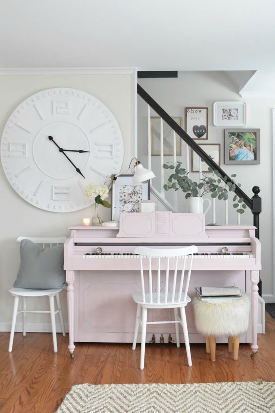 25 Cool Ways To Style A Piano For Your Space - DigsDigs